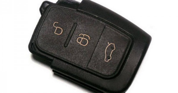 ΚΕΛΥΦΟΣ ΤΗΛΕΚΟΝΤΡΟΛ ΑΥΤΟΚΙΝΗΤΟΥ FORD ΜΕ 3 ΚΟΥΜΠΙΑ | Kleidia.biz